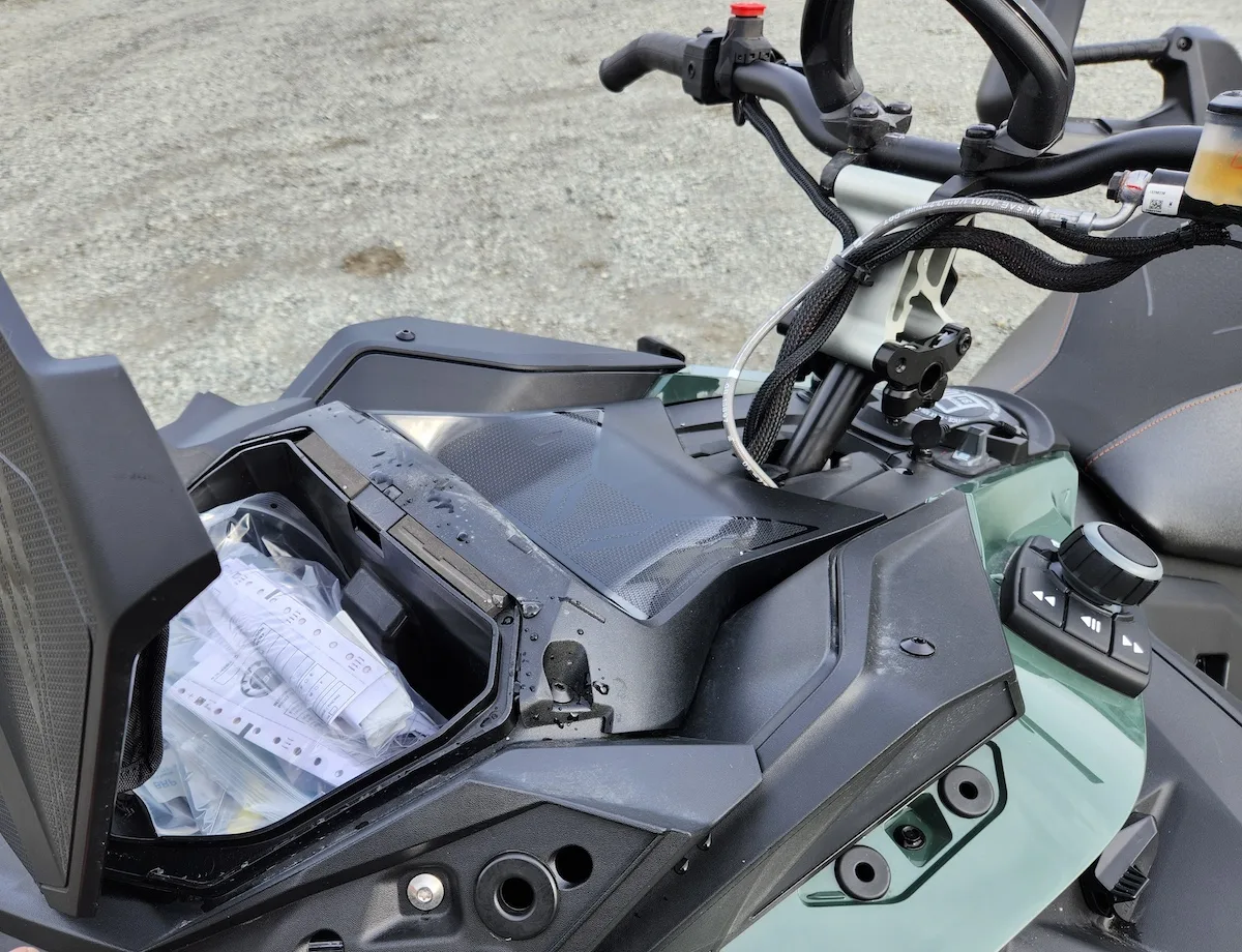 Ski-Doo Expedition SE 900 ACE Turbo R - First Kanata Motorsports Marine RV