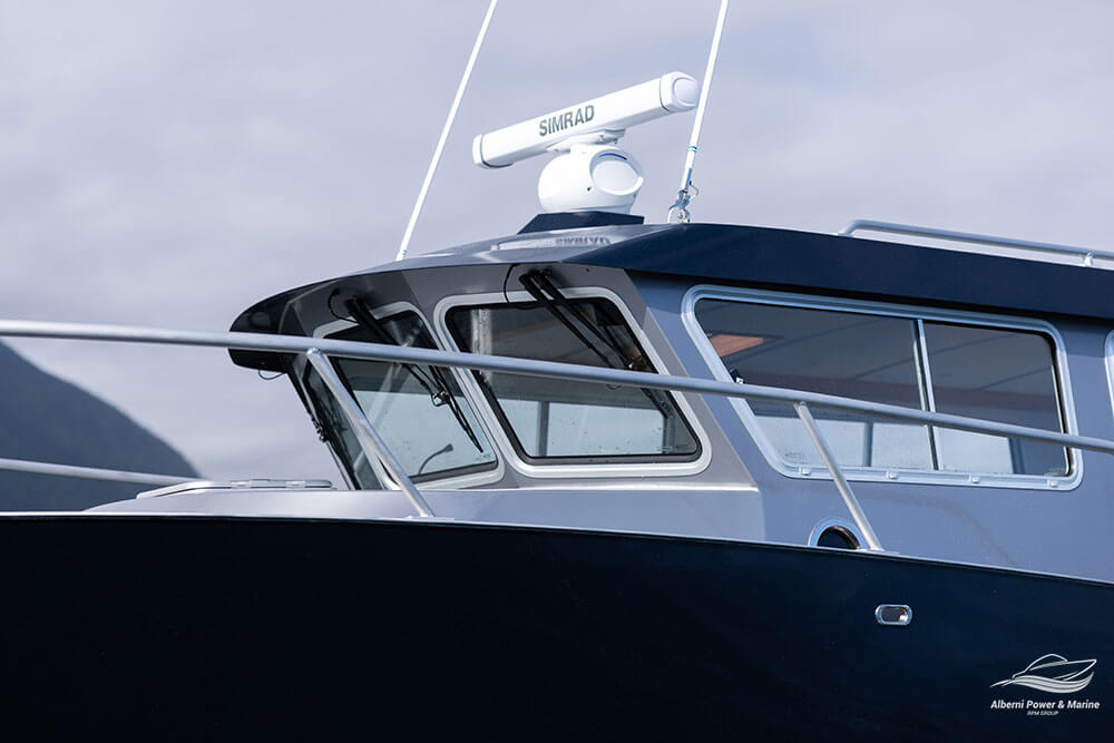 Liquid Metal 33 Salish Cabin Cruiser - First Kanata Motorsports Marine RV